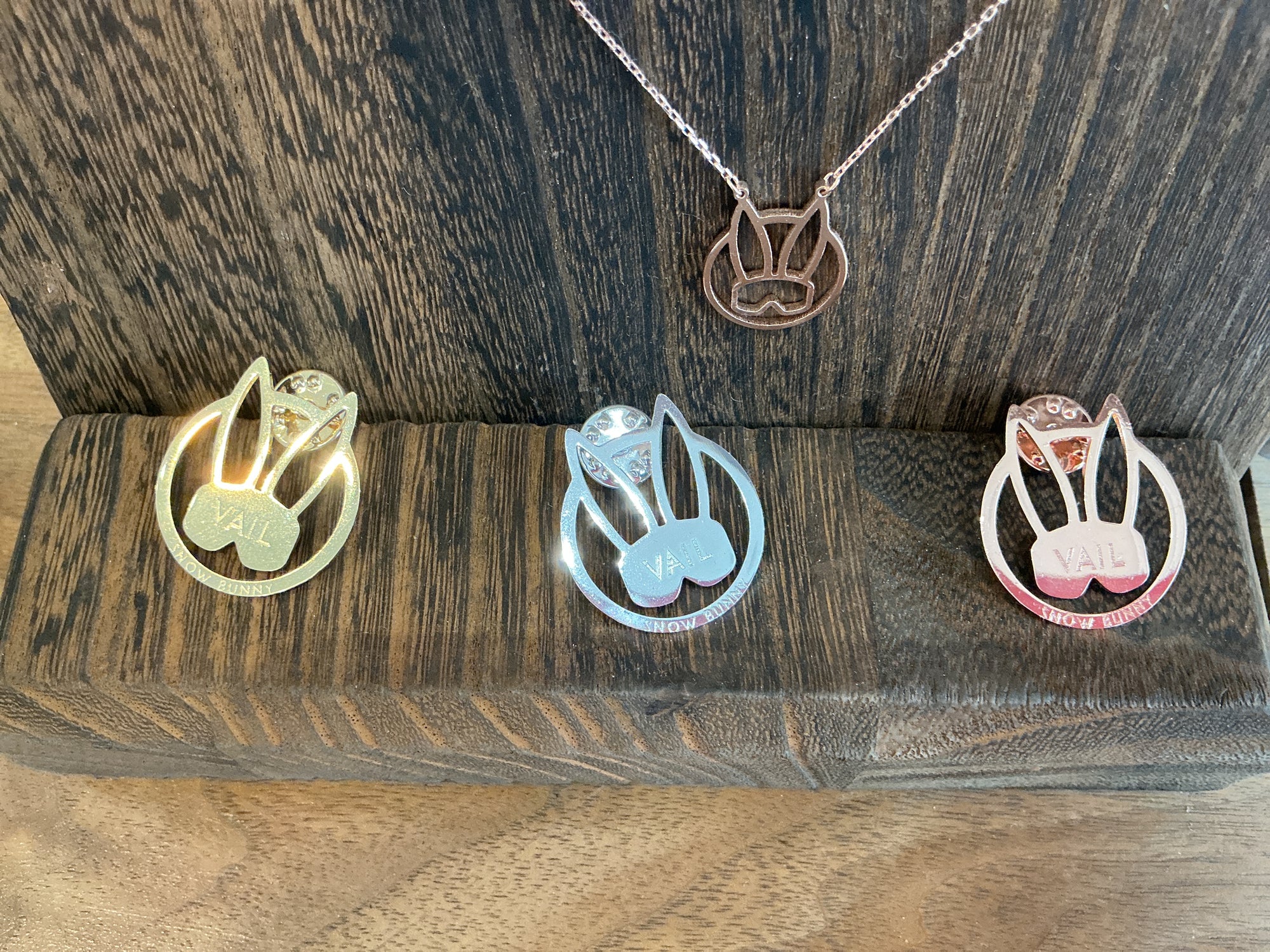 Snow Bunny Hat Pin – Snow Bunny Vail-Aspen